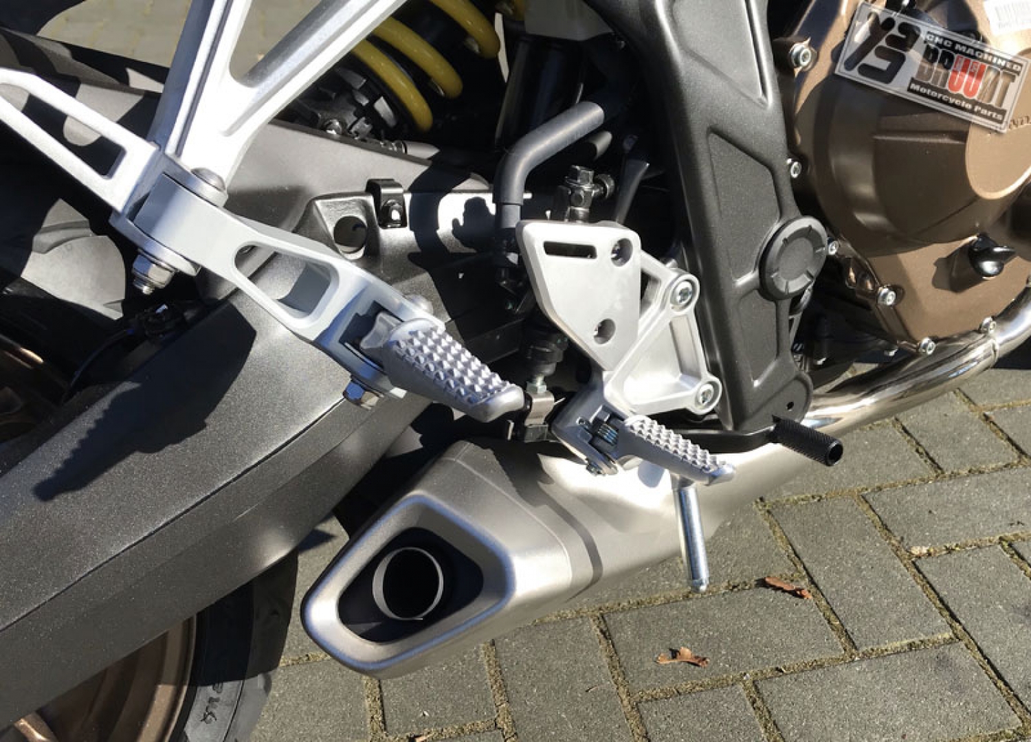 BRUUDT CNC Machined Special Parts - BRUUDT Passenger foot peg lowering ...